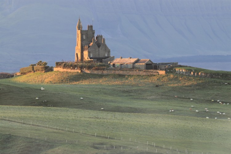 Sligo Travel Guide: 8 best things to do in Mullaghmore Village – OUR ...