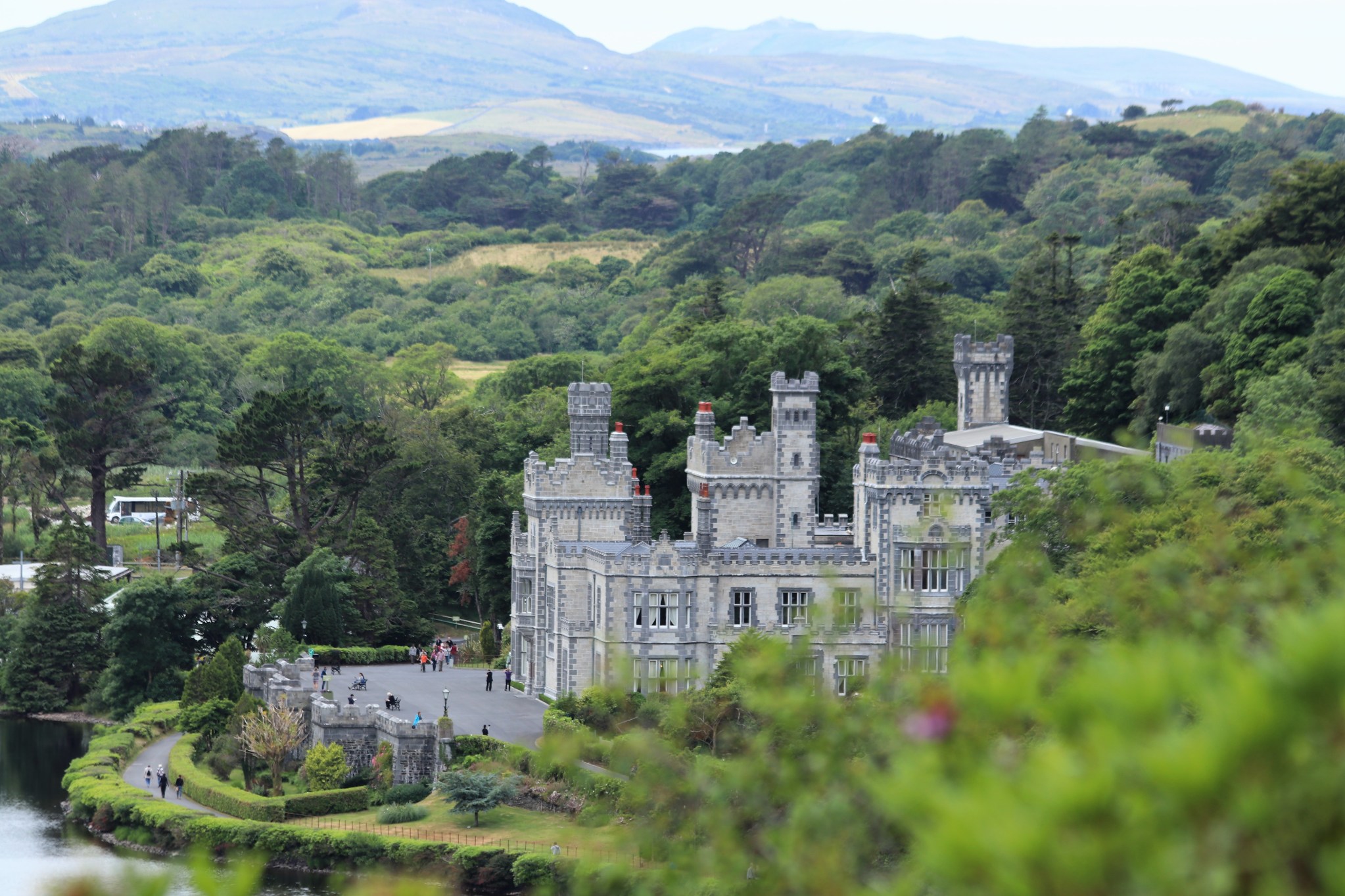 A local’s guide to visiting iconic Kylemore Abbey in Connemara – OUR ...