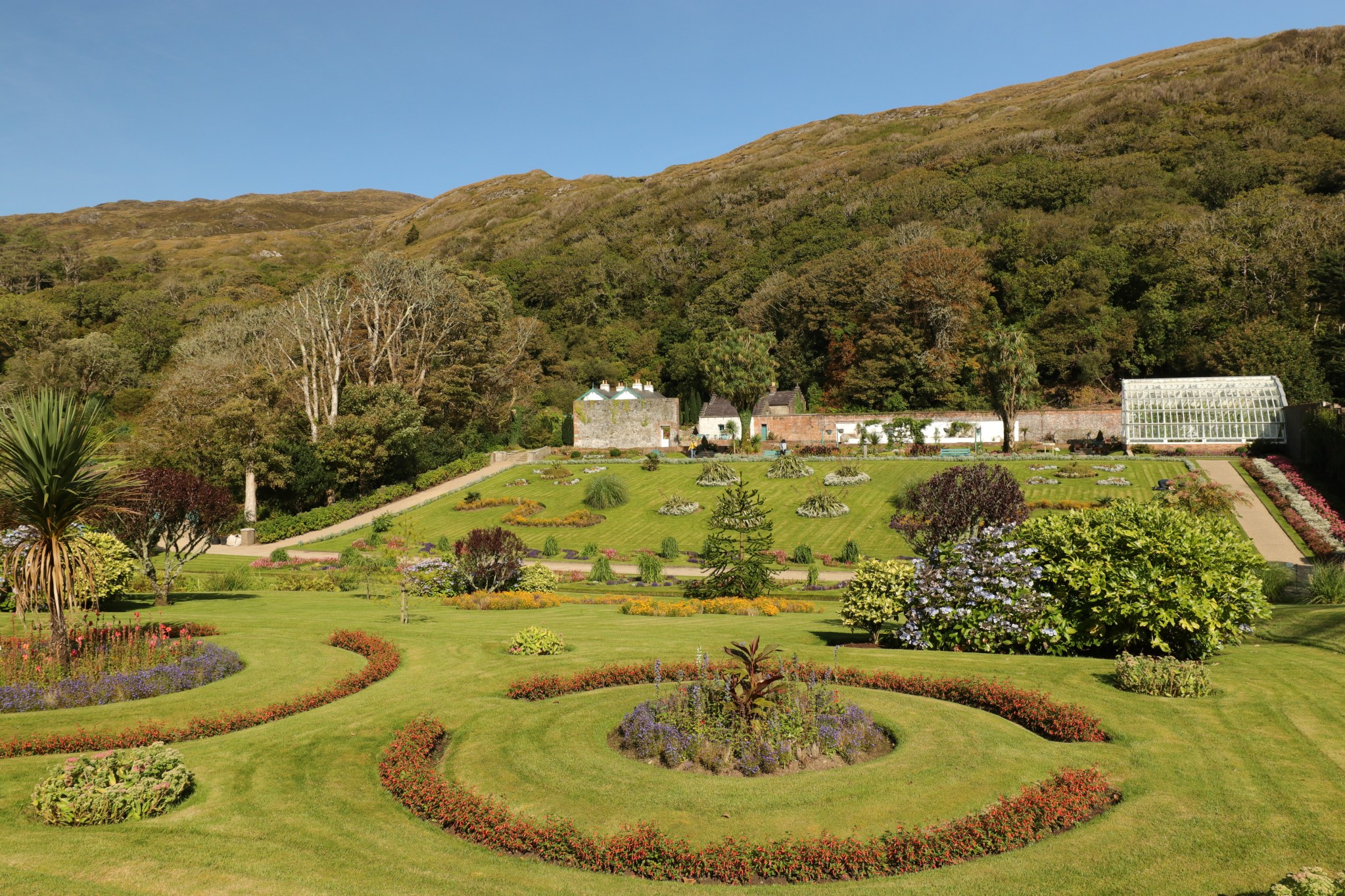 A local’s guide to visiting iconic Kylemore Abbey in Connemara – OUR ...