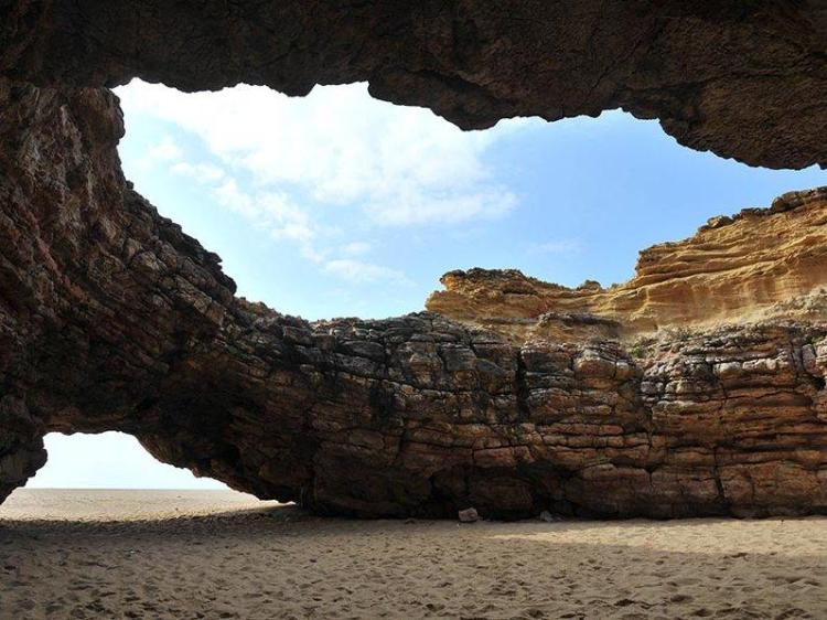 Portugal Travel Guide: Discovering The Best of Nazaré In A Day – OUR ...